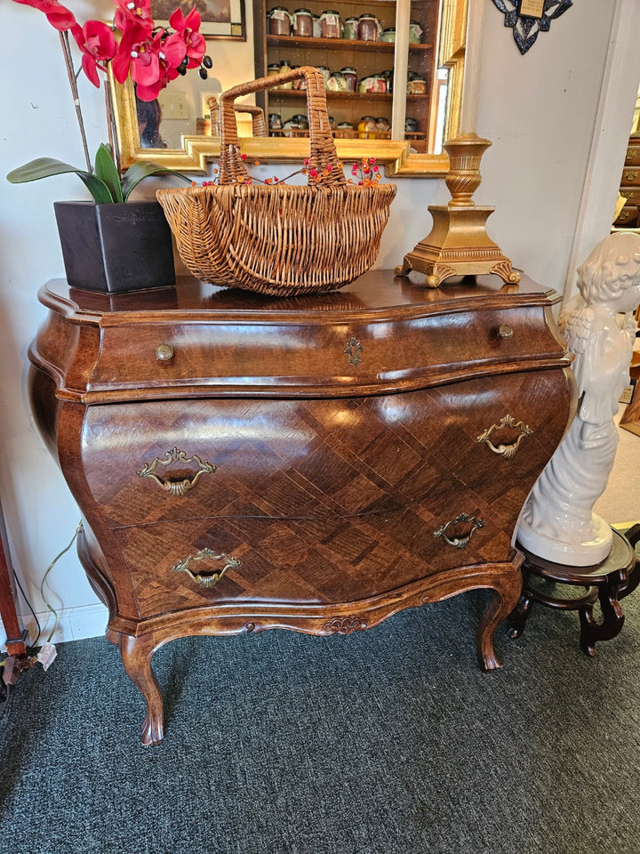 Living Room – New Leaf Consignment Plus